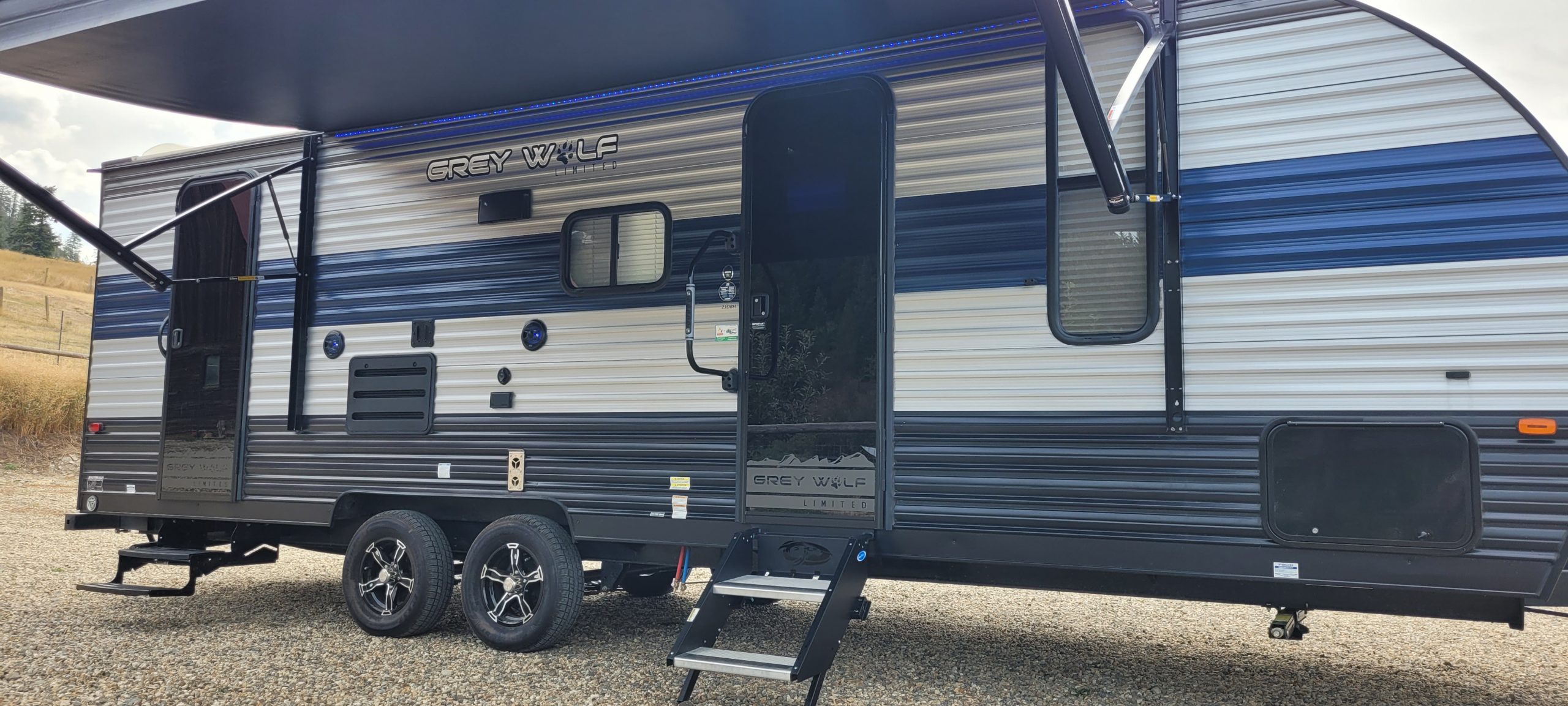 About Us - New Horizon RV Rentals